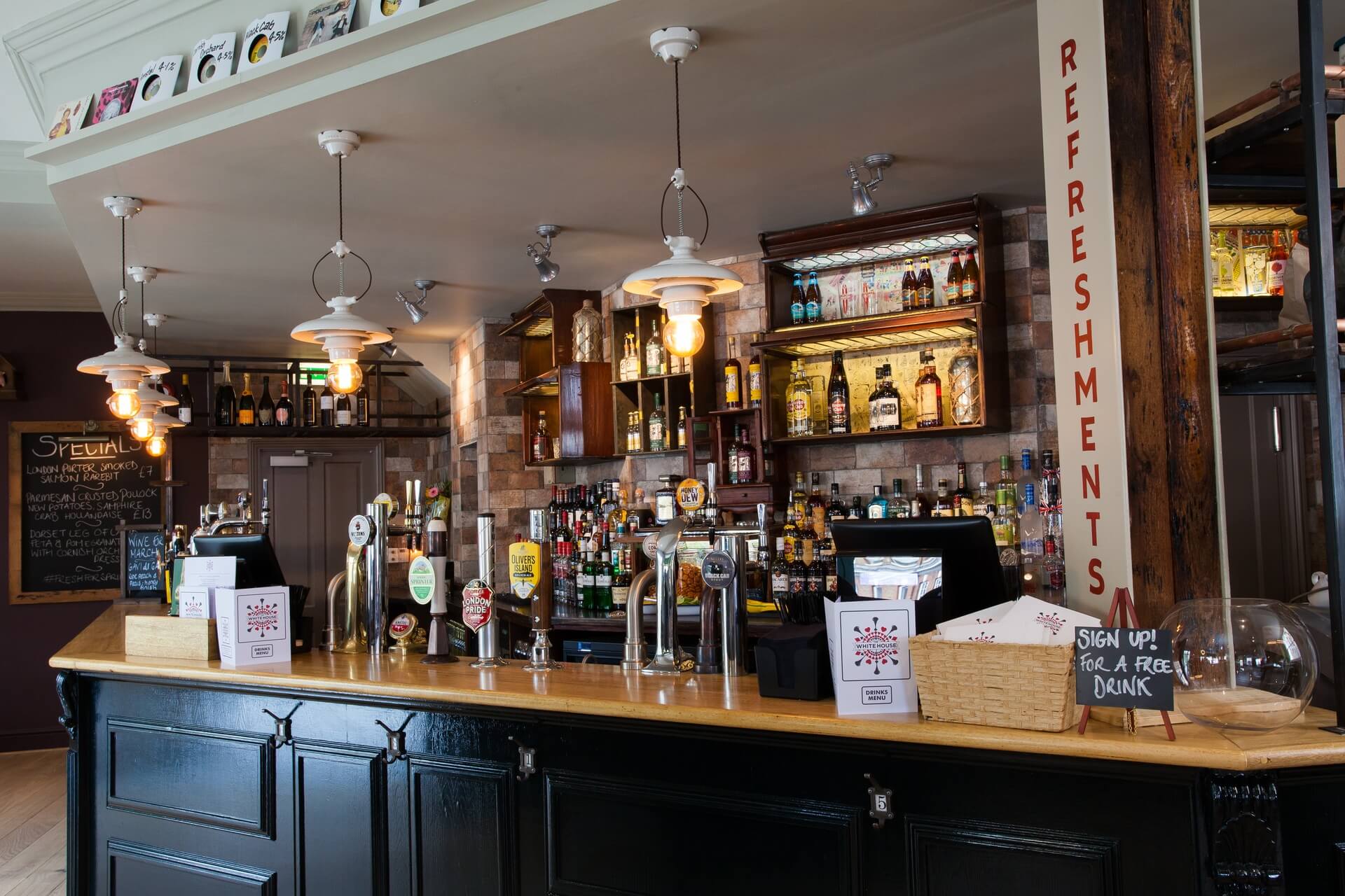 The White House - Fuller's Pub and Restaurant in Guildford